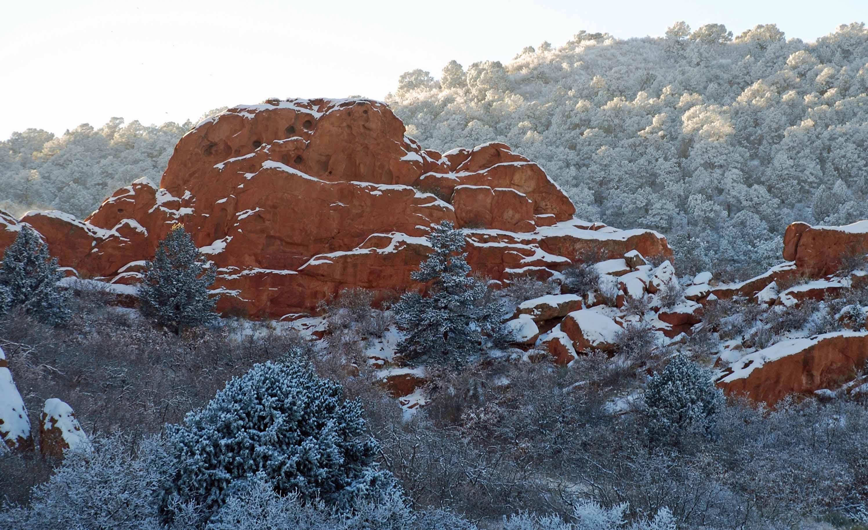 Snow Covered Red Rocks – Mountain Metal Arts