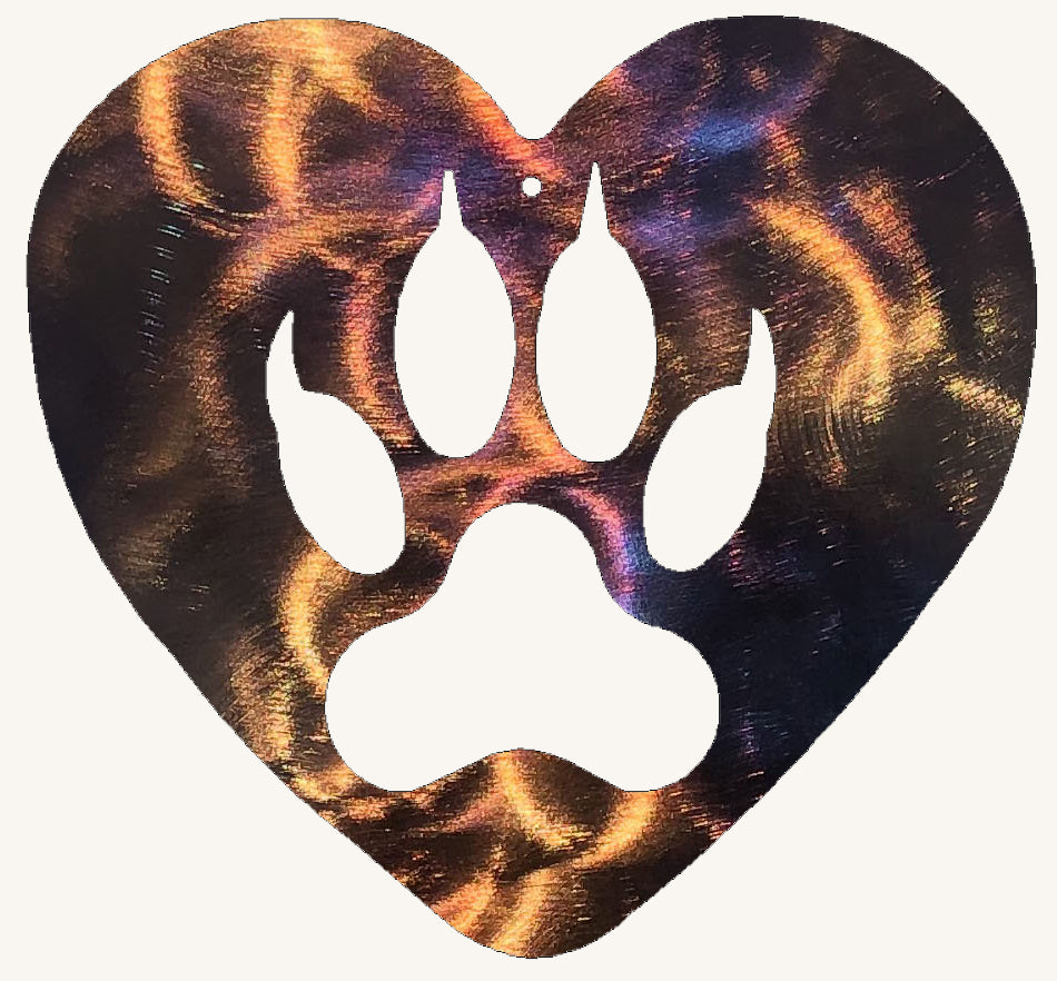 Wolf Paw in Heart Metal Art (#148) – Mountain Metal Arts